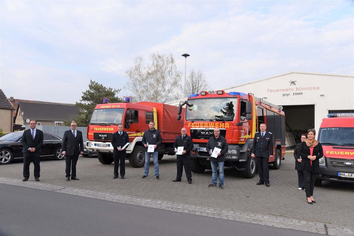 Brandenburgs Innenminister Stübgen vergibt Fördermittel und zeichnet ...
